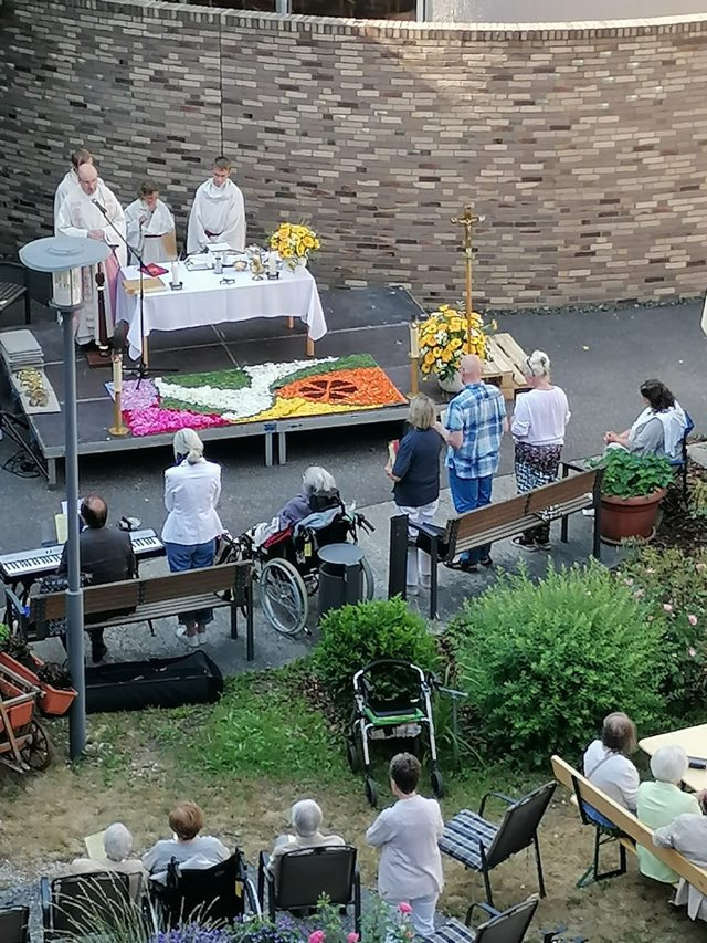 Aktuelles vom St. Anna-Stift in Ulm